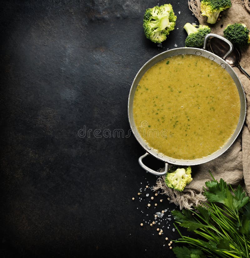 Broccoli soup puree stock photo. Image of liquid, lunch - 80984308