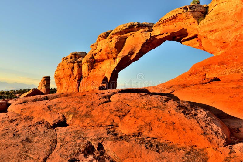 Broken Arch, Arches National Park, Utah Stock Photo - Image of arches, park: 323061146