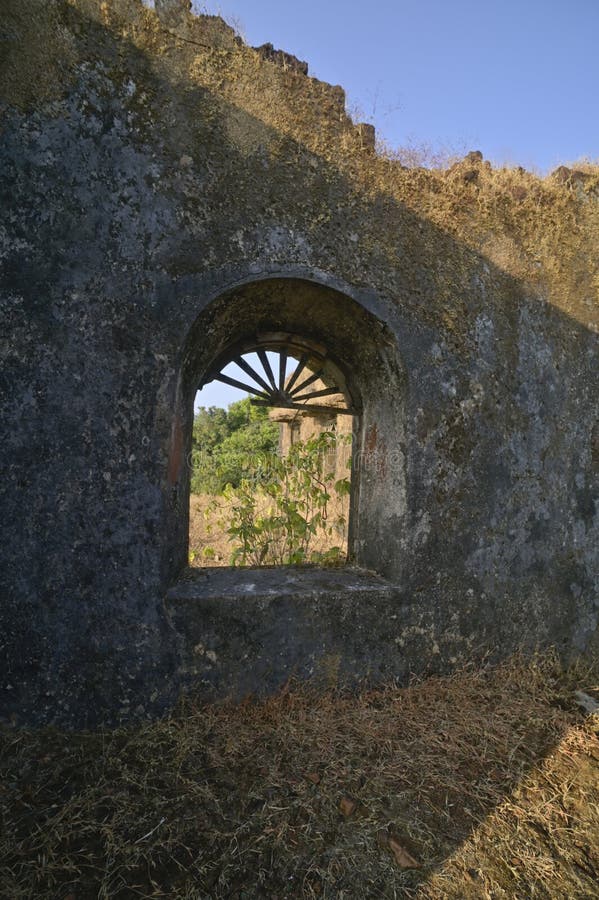 Broken Arched Window in Old Brick Wall of an Abandoned Structure, India ...
