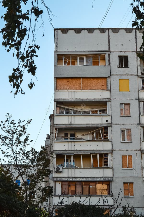 187 Broken Skyscraper Windows Stock Photos - Free & Royalty-Free Stock ...