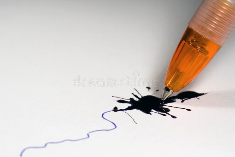 Broken ballpoint pen stock photo. Image of writing, draw - 535078