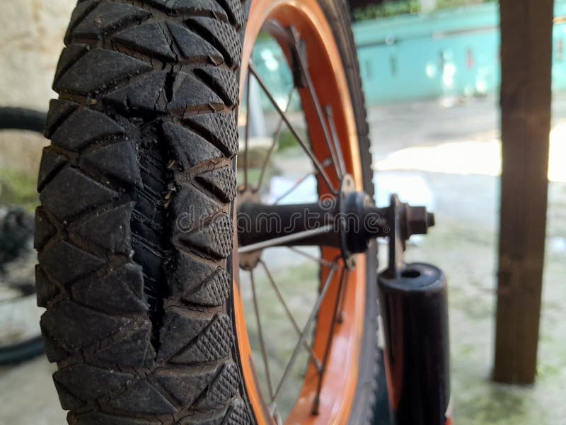 Tirebroken Child Stock Photos - Free & Royalty-Free Stock Photos from ...