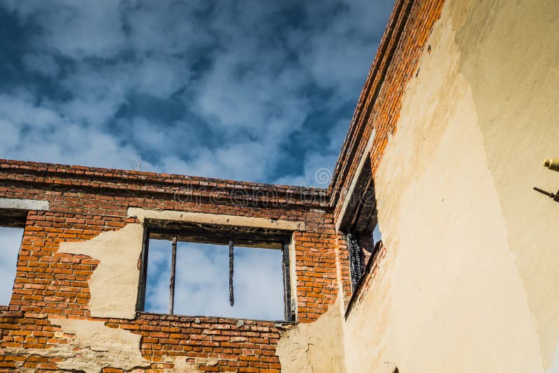 Broken Brick House stock photo. Image of urban, grunge - 94954724