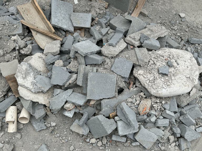 Broken brick rubble stock image. Image of tijolo, cimento - 357534469