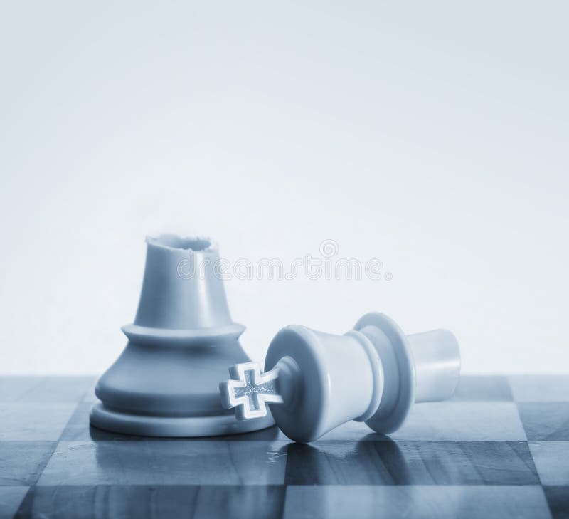 Broken Chess King As Metaphor Fall Power Stock Photos - Free & Royalty ...