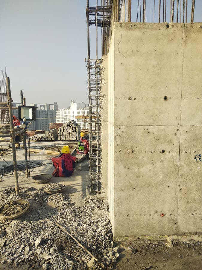 Broken Column Wall after Concrete Stock Image - Image of maseon, crops ...