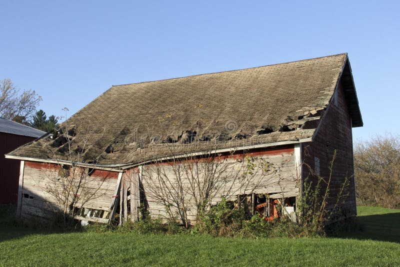 Broken down farm shed stock photo. Image of falling, roof - 80292082