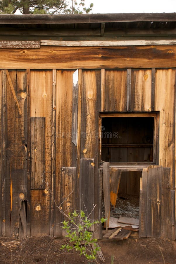 Broken Down Wooden Shack Weatherd Lumber Stock Photos - Free & Royalty ...