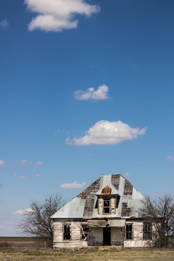 5,360 Old Broken Down House Photos - Free & Royalty-Free Stock Photos ...