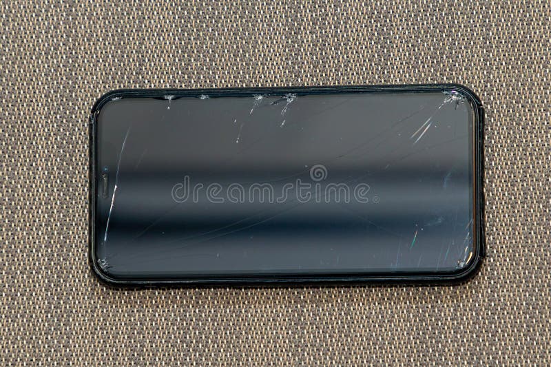 Cracked Mobile Phone Screen Stock Image - Image of crack, dropped ...