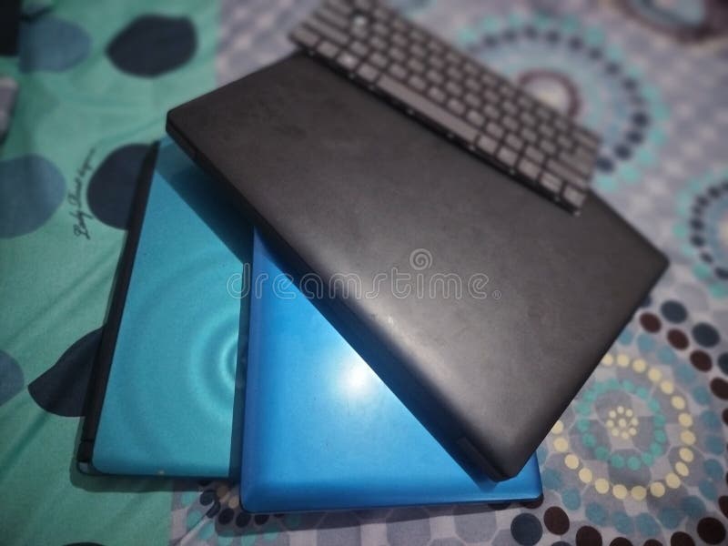 Broken Notebooks, Broken Thoughts. a Metaphor for the Chaos of the Mind ...