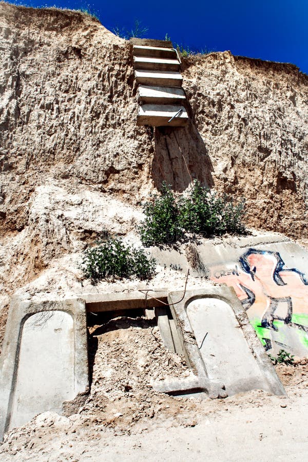 Broken Old Ladder Rock Cliff Stock Photos - Free & Royalty-Free Stock ...