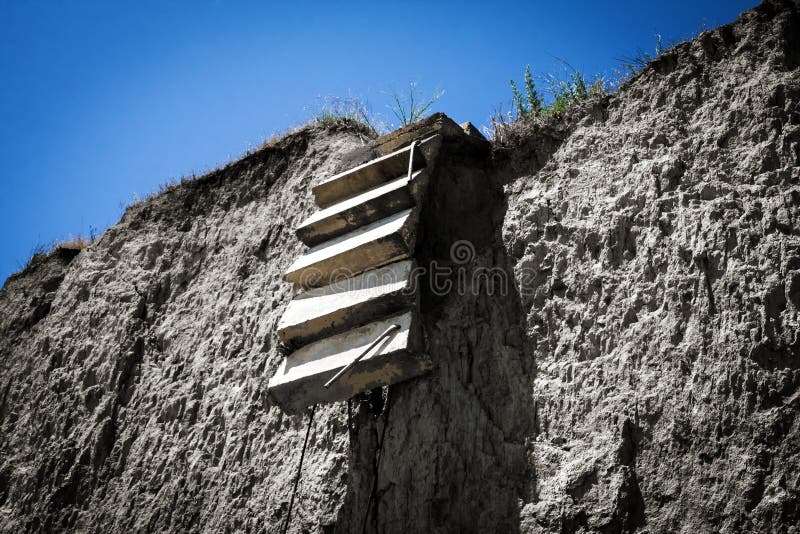 Broken Old Ladder Rock Cliff Stock Image - Image of dirty, ladder: 95567831