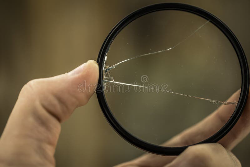 Broken photography lens stock image. Image of broken, autofocus - 6085937