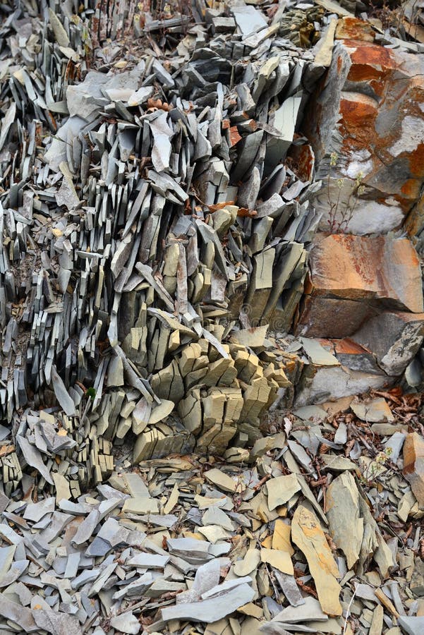 Broken stone fragmentation stock image. Image of architecture - 110871193