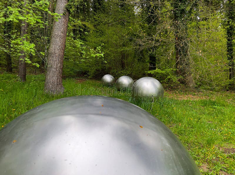 Broken String of Pearls at Memorial Site in Uberlingen Editorial Stock ...