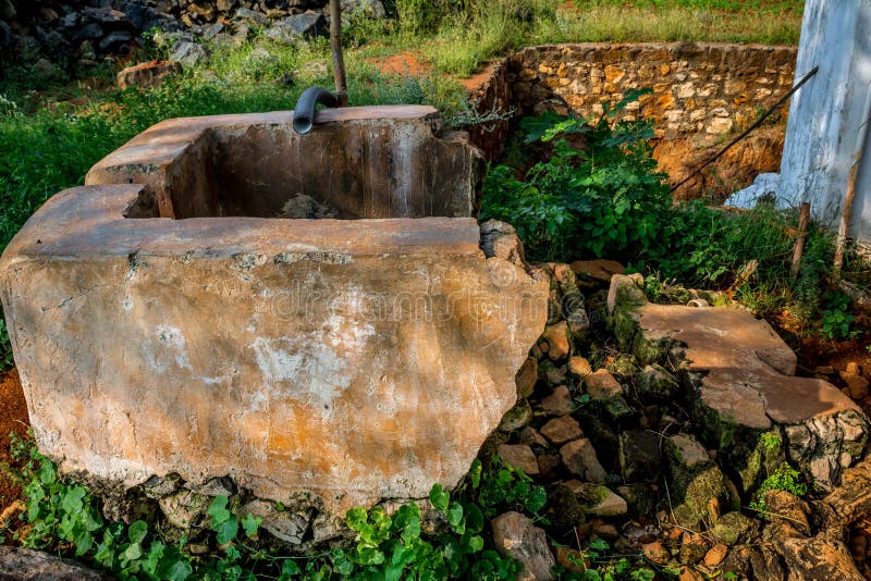 Broken Tank Caterpillar. Details Of A Military Tank. Tank Tracks Stock ...