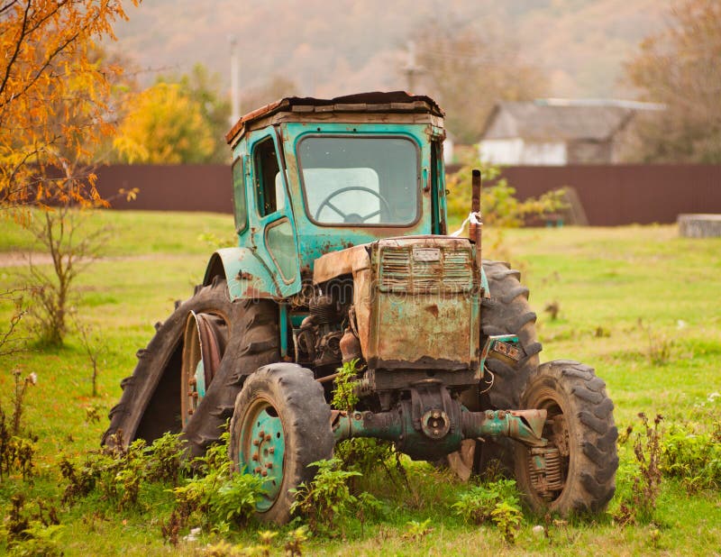 2,251 Broken Tractor Photos - Free & Royalty-Free Stock Photos from ...