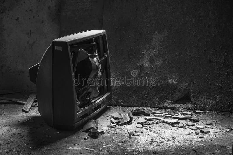 Broken tv stock image. Image of abandoned, smashed, broadcasting - 63366951