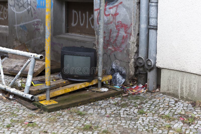 192 Discarded Television Stock Photos - Free & Royalty-Free Stock ...