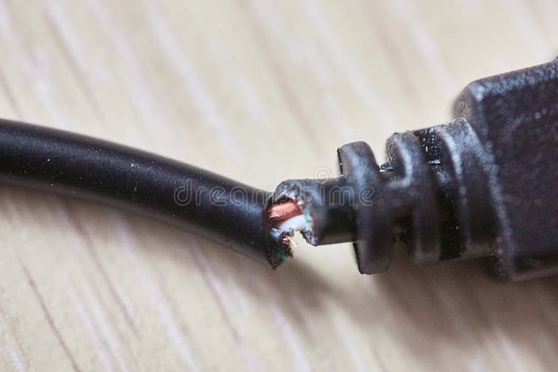 Broken Network Cable Stock Photos - Download 649 Royalty Free Photos