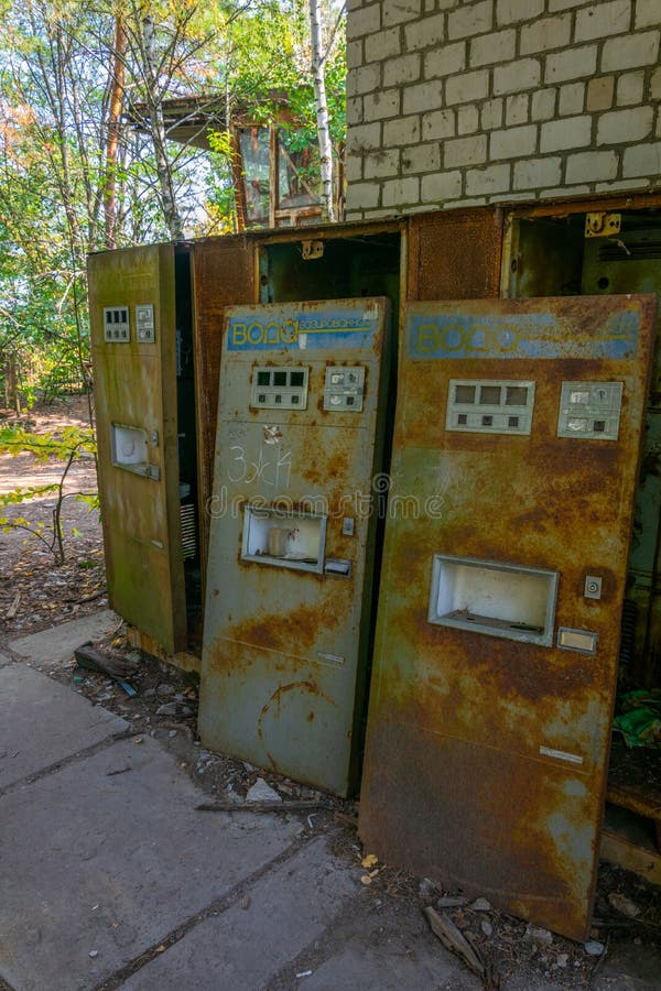 Broken Vending Machine Stock Photos - Free & Royalty-Free Stock Photos ...