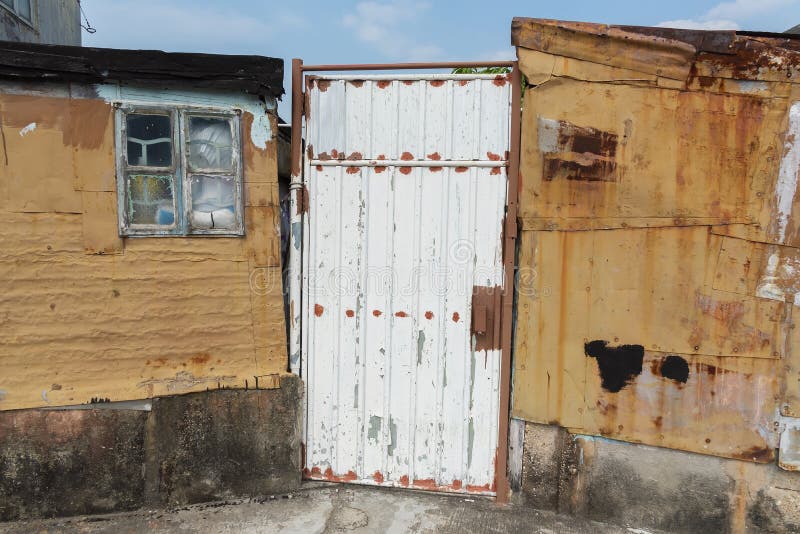 Exterior Of Abandoned House Stock Image - Image of ghetto, background ...