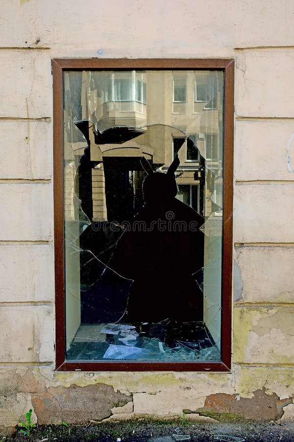 878 Broken Window Modern House Stock Photos - Free & Royalty-Free Stock ...