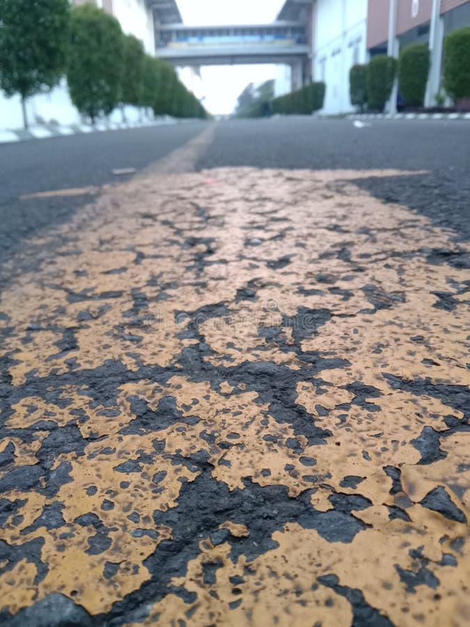 Yellow Guideway Stock Photos - Free & Royalty-Free Stock Photos from ...