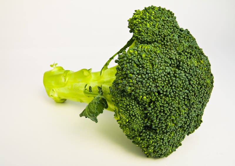 Brokkoli stockbild. Bild von stiel, lebesmittelanschaffung - 4996901