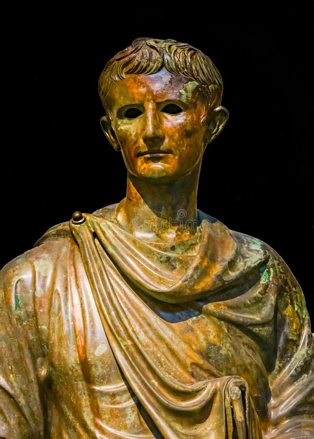 Bronskeizer Augustus Caesar Statue National Archaeological Mu ...