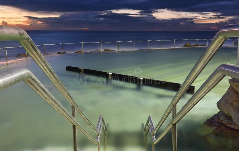 Bronte Baths, the Ocean Pool at Bronte Beach Sydney Stock Image - Image ...