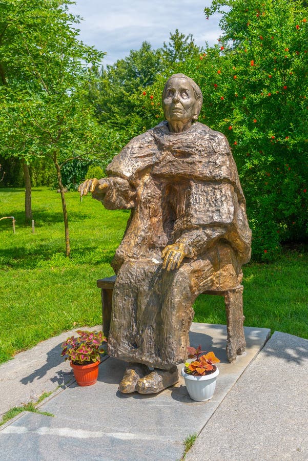 Bronze Statue of Baba Vanga in Rupite, Bulgaria Editorial Image - Image ...