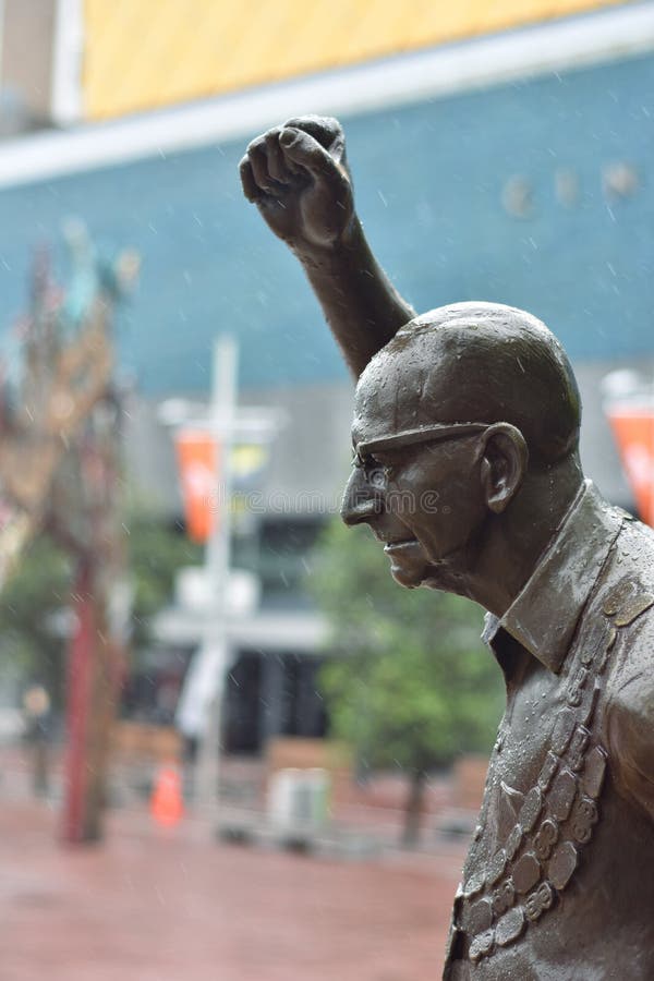 Bronze statue editorial photo. Image of bronze, statue - 63532176