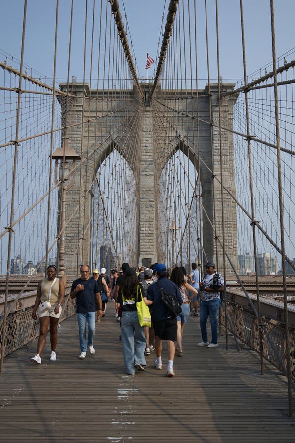 Brooklyn Bridge editorial photography. Image of bridge - 335829057