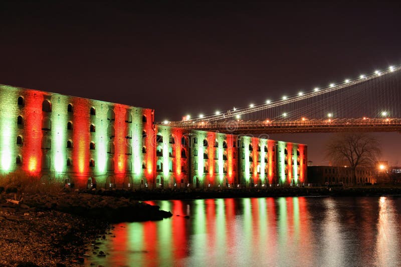 Brooklyn Bridge at Christmas Stock Image - Image of geometric, building ...