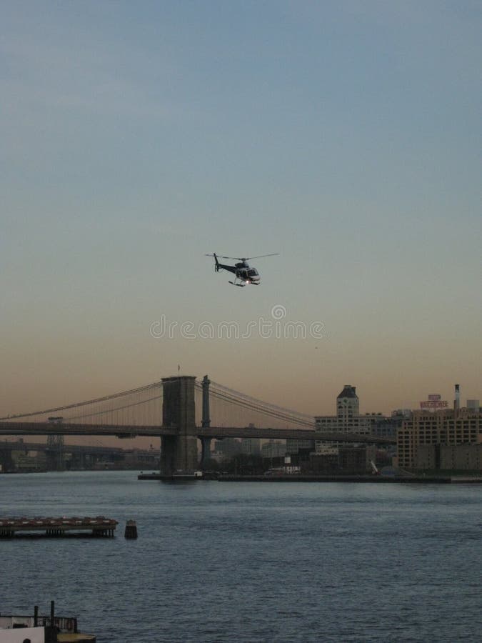 Brooklyn bridge flyover stock image. Image of york, flys - 46198001