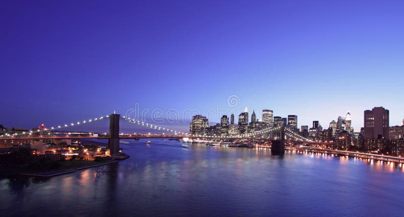 Brooklyn Bridge at night stock image. Image of famous - 3856047