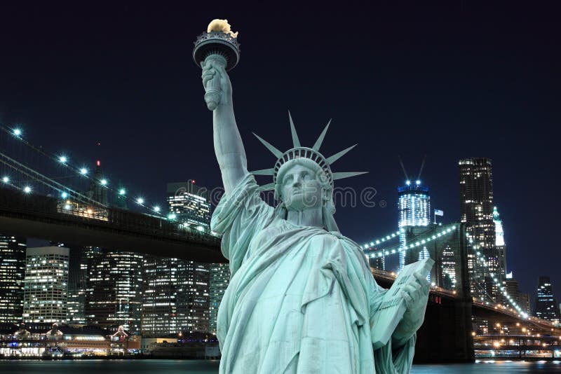 Brooklyn Bridge and the Statue of Liberty Stock Photo - Image of ...