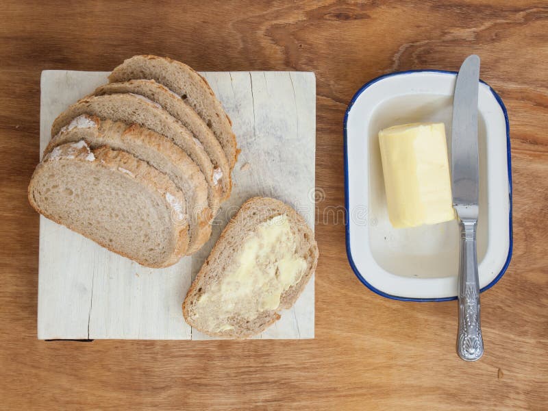 Brot Und Butter Mit Glas Milch Stockbild - Bild von gebuttert, milch ...