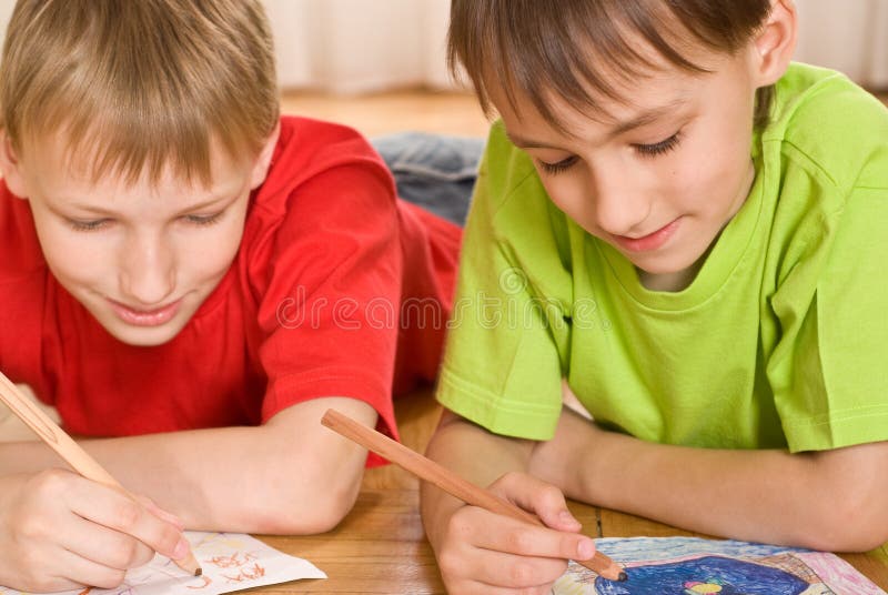 Brothers Drawing Picture. Image: 15181518