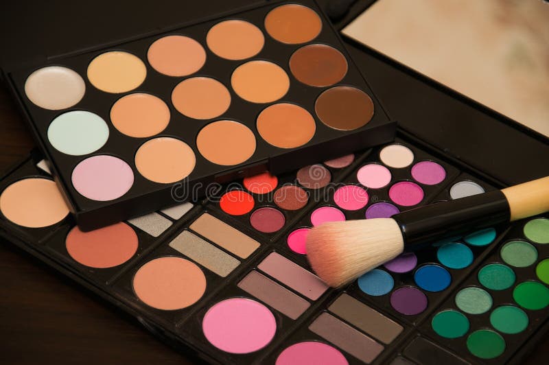 Brown shadow makeup stock photo. Image of foundation - 39321014