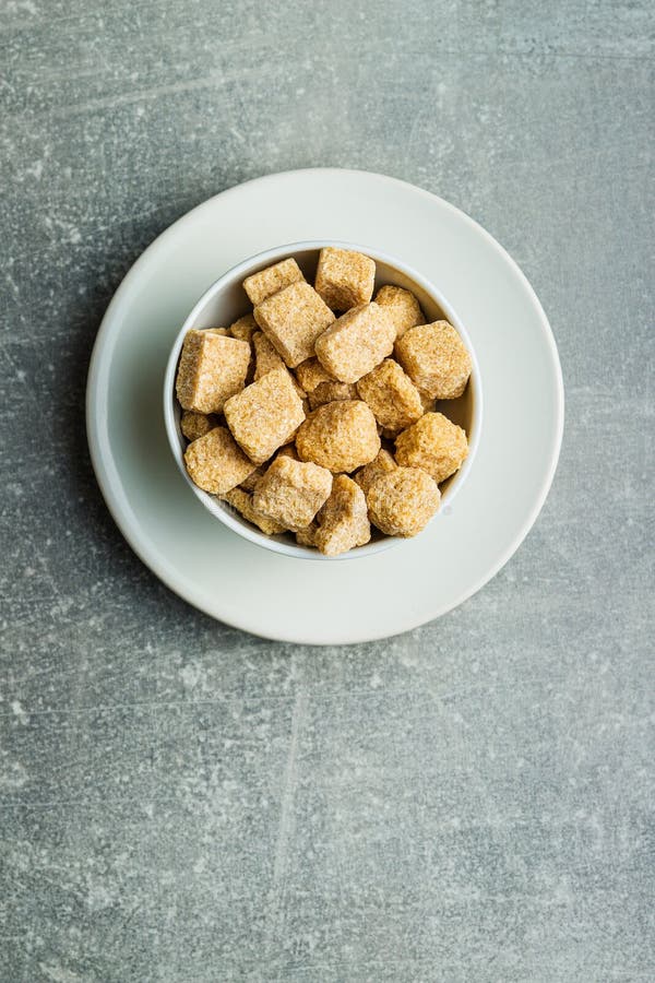 Brown sugar cubes stock image. Image of cube, bowl, brown - 153322017