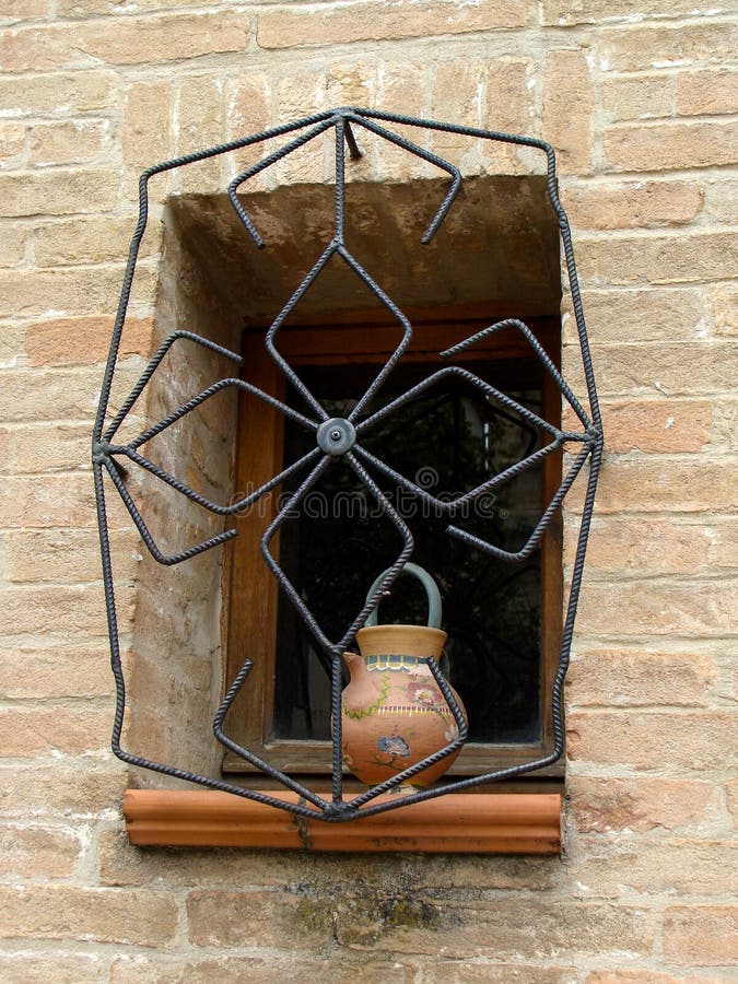 Old Italian Window Picture. Image: 18376047