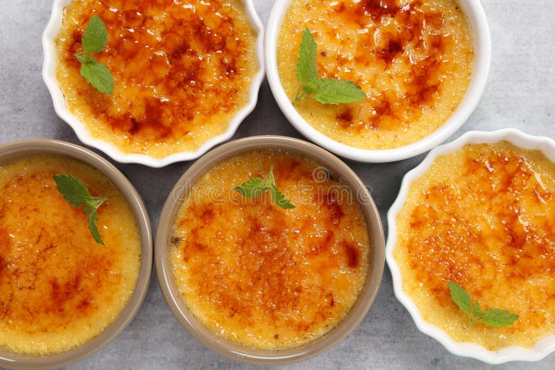 Brulee room stock afbeelding. Image of citroen, gebrand - 101949573