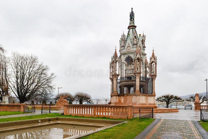 Brunswick-Denkmal in Genf stockfoto. Bild von park, brunnen - 164935082