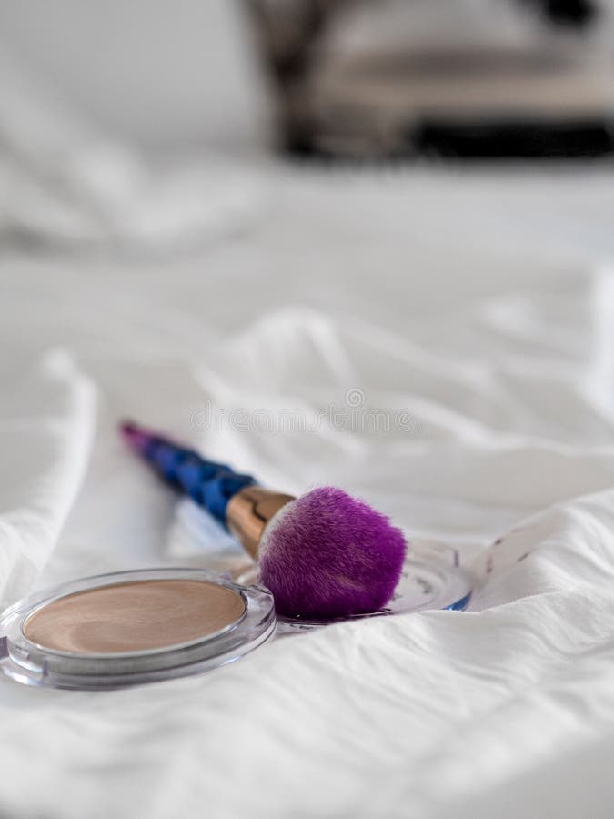Brush and Pressed Powder on a White Fabric Surface Stock Image - Image ...