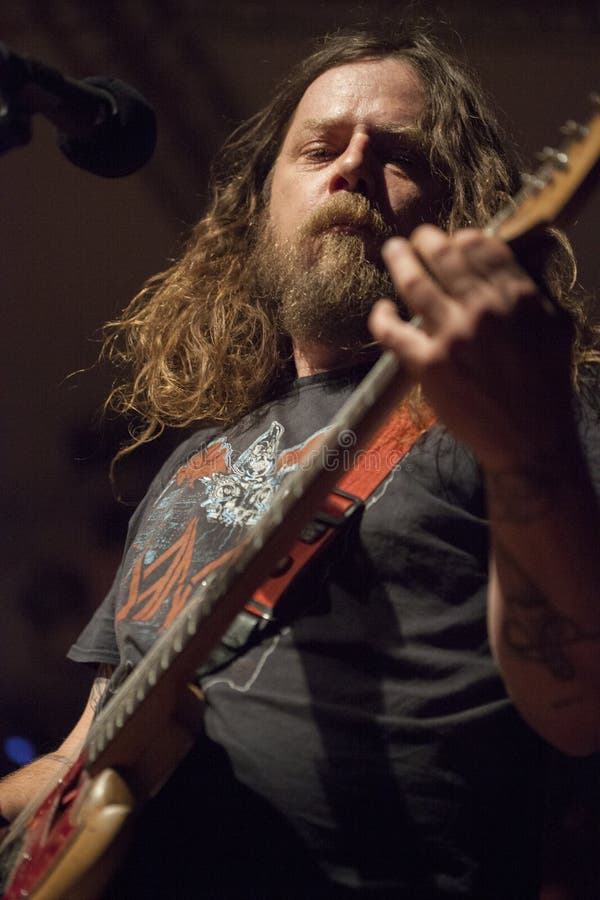 Bryan Giles - croc rouge photo éditorial. Image du amusez - 32599226