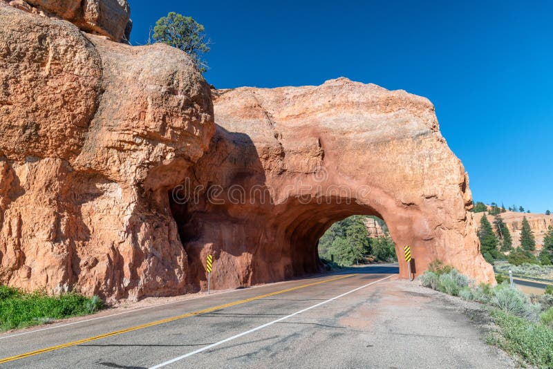 Bryce Canyon Entrance Arch on the Main Road Stock Photo - Image of ...