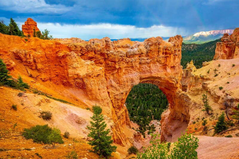 Bryce Natural Bridge in Bryce Canyon National Park Stock Photo - Image ...